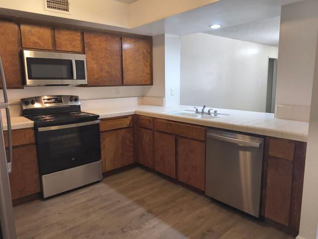 Teal Gardens 2 Bedroom Apartment for Rent at 4140 Teal St, Bakersfield, CA 93304