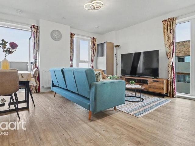 Teal Road, Ilford 2 bed apartment to rent £1,900 pcm £438 pw