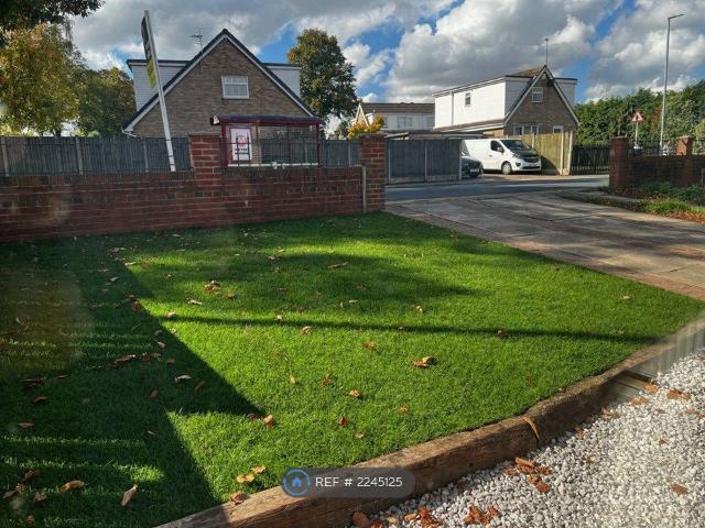 Teall St, Ossett WF5, 2 bed bungalow to rent, £995 pcm | PrimeLocation