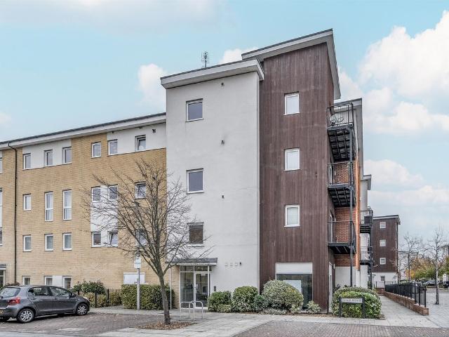 Tean House, Reading RG2, 2 bed flat to rent, £1,400 pcm | PrimeLocation