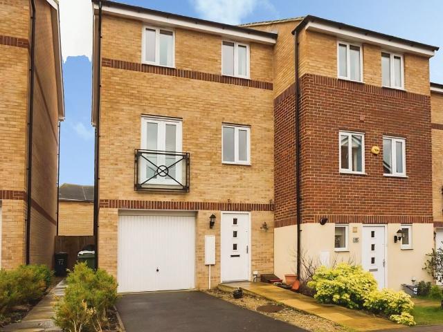 Teasel Way, Peterborough PE7, 3 bed property to rent, £1,300 pcm | PrimeLocation