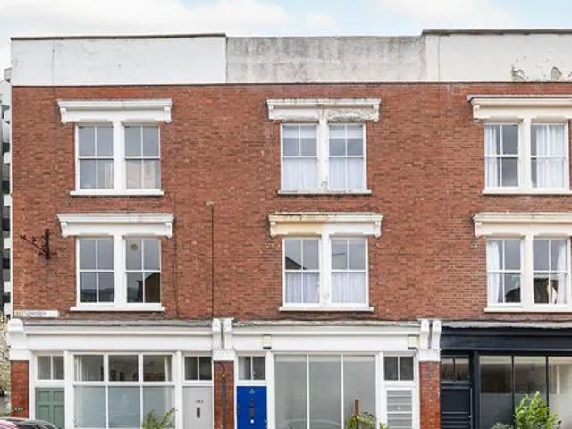Teesdale Yard, London, E2 6PU, United Kingdom | 2 bed apartment for rent #168126419 | Rentberry