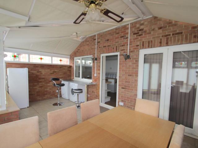Teesdale, Northampton NN3, Room to rent, £550 pcm | PrimeLocation