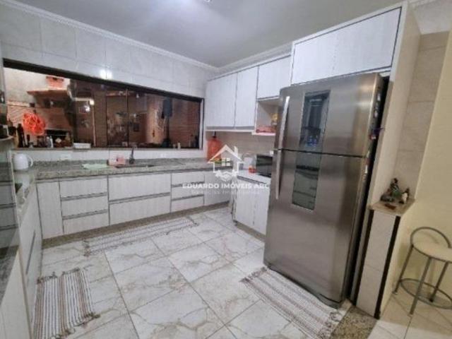 TEF:7042. Casa Assobradada para Venda no bairro Pq Selecta, 3 dorm, 1 suíte, 2 vagas, 162 m
