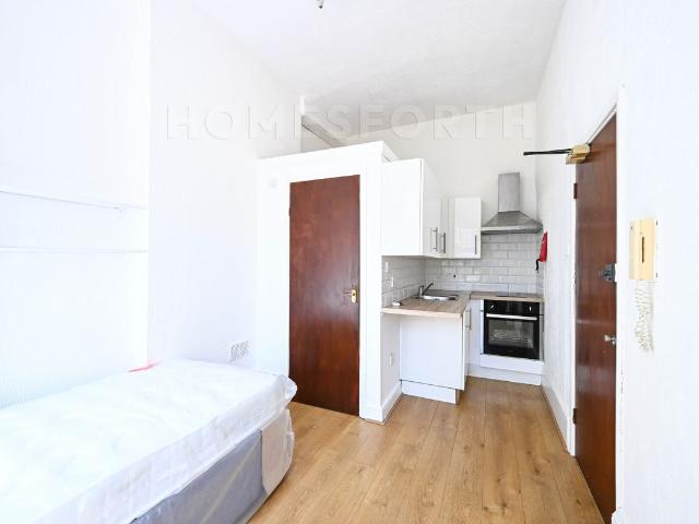 Teignmouth Road, Mapesbury Conservation NW2, Studio to rent, £867 pcm | PrimeLocation