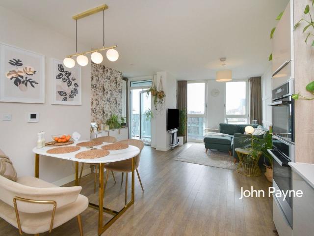 Telegraph Avenue, London SE10, 3 bed flat to rent, £3,400 pcm | PrimeLocation