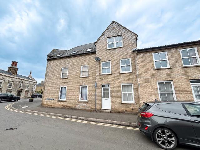 Telegraph Street, Cottenham CB24 1 bed ground floor flat to rent £1,050 pcm £242 pw
