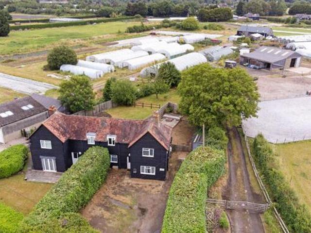 Telegraph Track, Carshalton, 3 Bedroom House