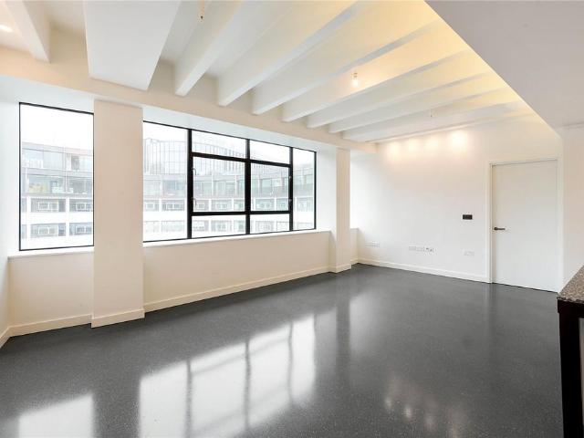 Television Centre, Wood Lane, London. 2 bed flat to rent £3,727 pcm £860 pw