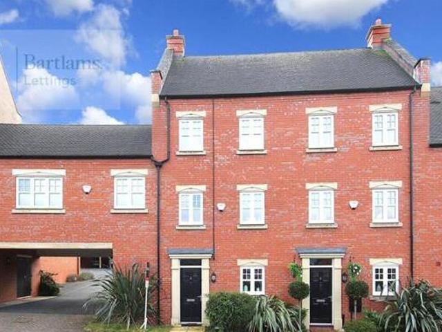 Telford, Farr Lane, 4 Bedroom Town