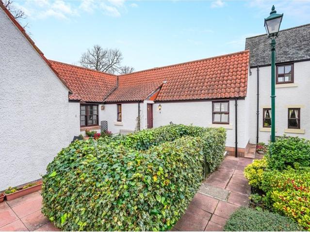 Telny Place, Aberdour, Burntisland, KY3 0TG