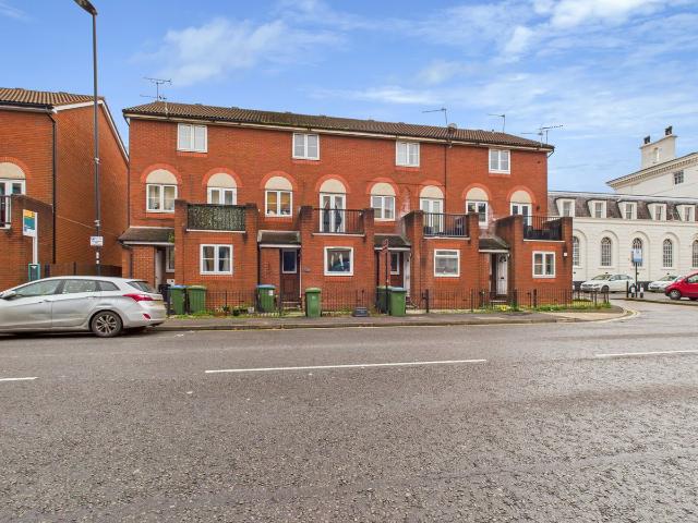 Terminus Terrace SO14, 2 bed maisonette to rent, £1,350 pcm | PrimeLocation