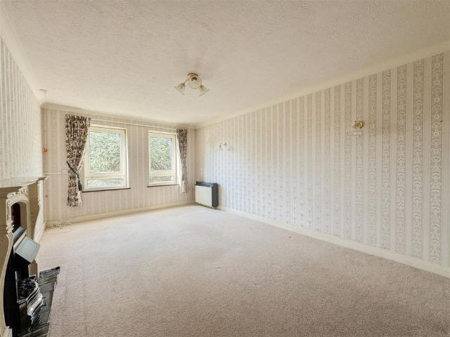 Terminus Road, Bexhill on Sea, TN39 3LL