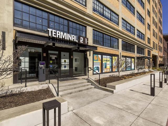 Terminal 21 Studio Apartment for Rent at 615 1st Ave, Pittsburgh, PA 15219 Downtown Pittsburgh