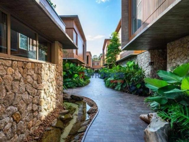Tero Residencial Jardim Guedela Casa 4 suítes, 4 vagas garagem privativa Alto Padrão