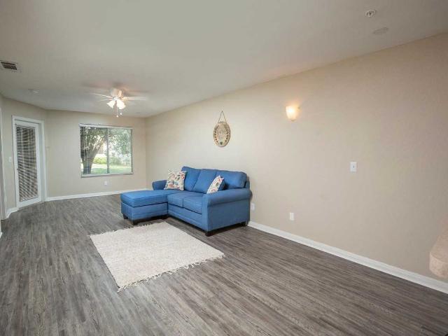 Terra Lake Apartments 1 Bedroom Apartment for Rent at 1375 Pullen Rd, Tallahassee, FL 32303 Town and Country