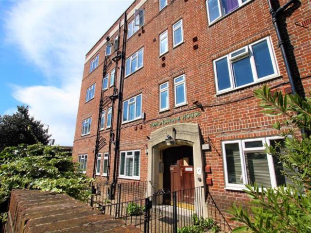 Terrace Road, Bournemouth BH2, 1 bed flat to rent, £875 pcm | PrimeLocation