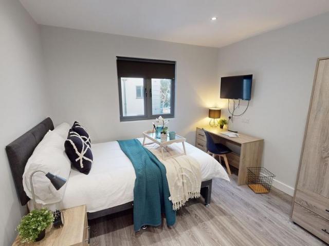 Terrace Street, Nottingham. 8 bed flat to rent £4,333 pcm £1,000 pw