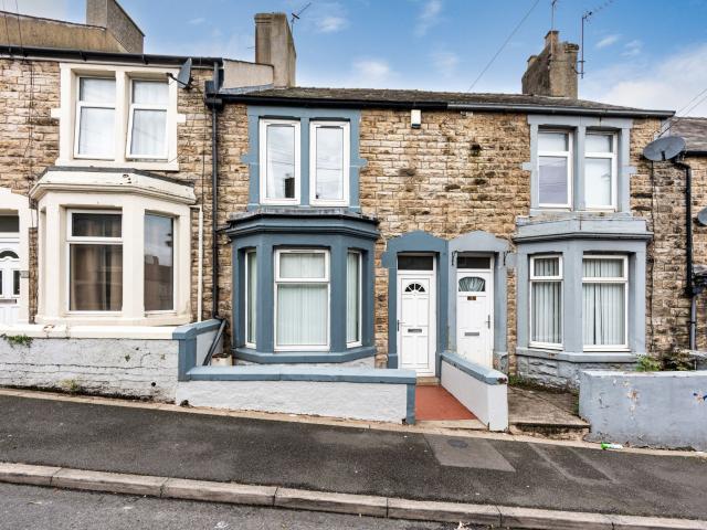 Terraced to let