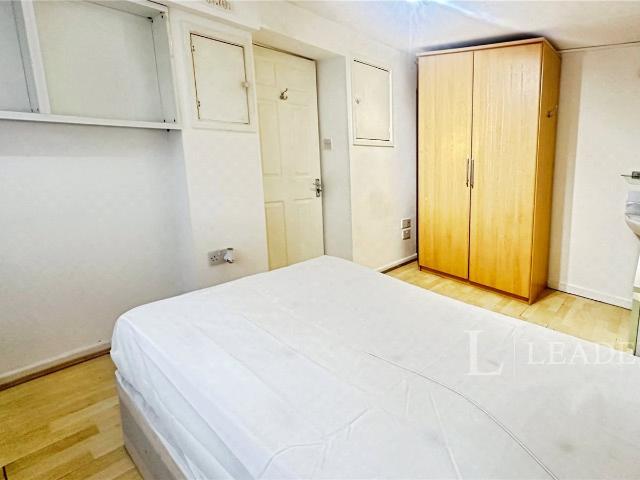Terraced to rent in Brendon Avenue, Luton, Bedfordshire, LU2 | Leaders