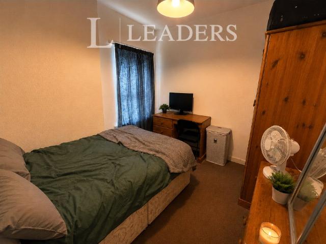 Terraced to rent in Ermine Road, Chester, CH2 | Leaders