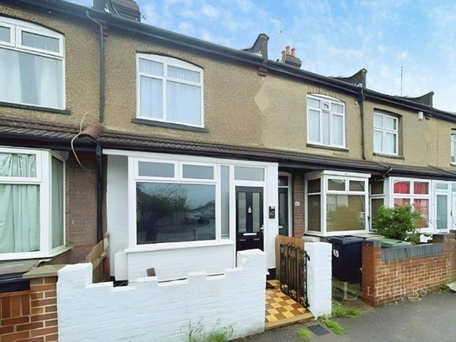 Terraced to rent in Turners Road South, Luton, Bedfordshire, LU2 | Leaders