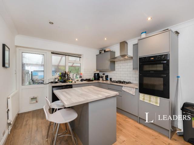 Terraced to rent in 112 Shadwell Road, Portsmouth, PO2 | Leaders