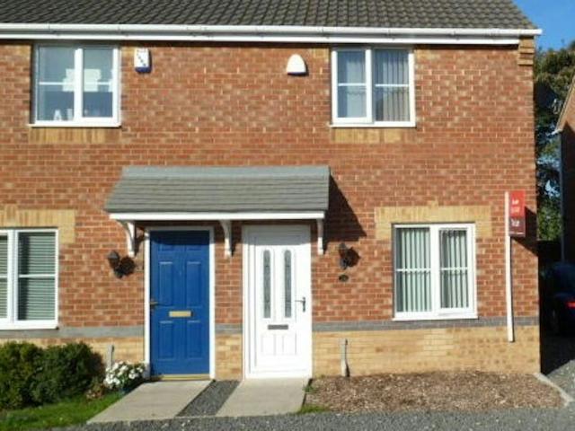 Terraced House to rent on