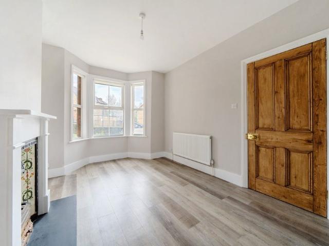 Terraced House to rent Homesdale Road, Bromley, BR1