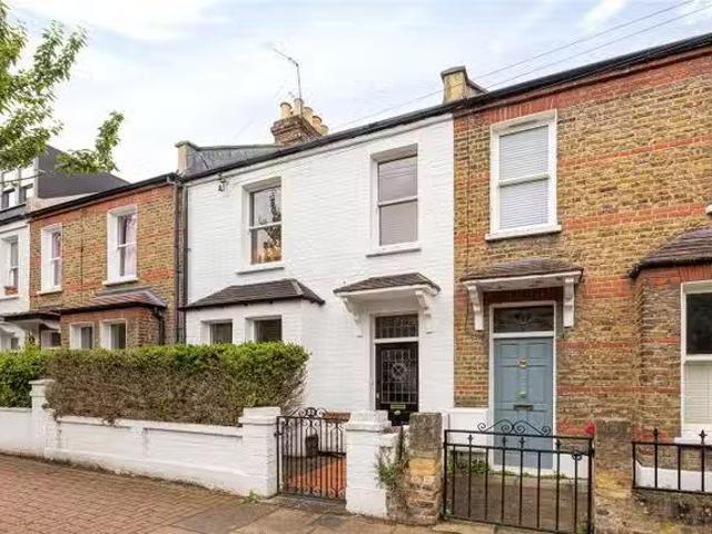 Terraced house to rent in Ashlone Road, London SW15