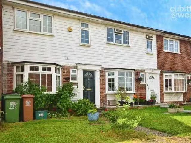 Terraced house to rent in Brandy Way, Sutton SM2