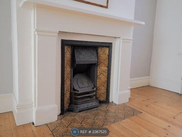 Terraced house to rent in Coventry Street, Brighton BN1