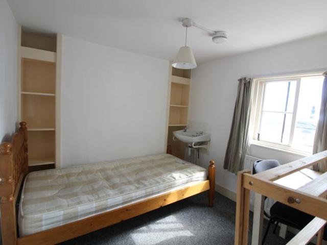 Terraced house to rent in Sillwood Street, Brighton BN1