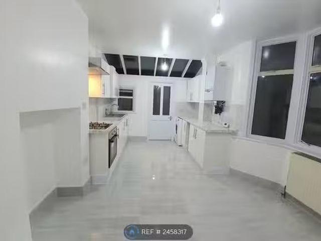 Terraced house to rent in Wanlip Road, London E13