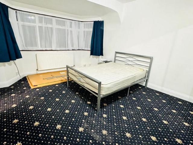 Terraced house to rent