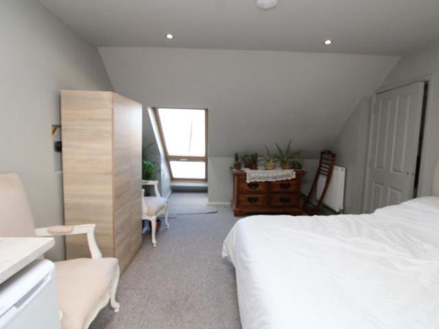 Terraced house to rent