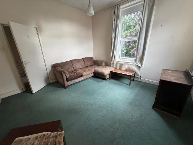Terraced house to rent