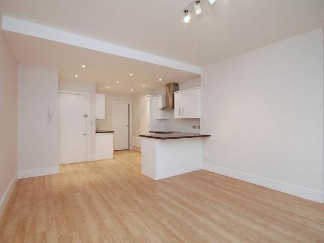 Terraced house to rent