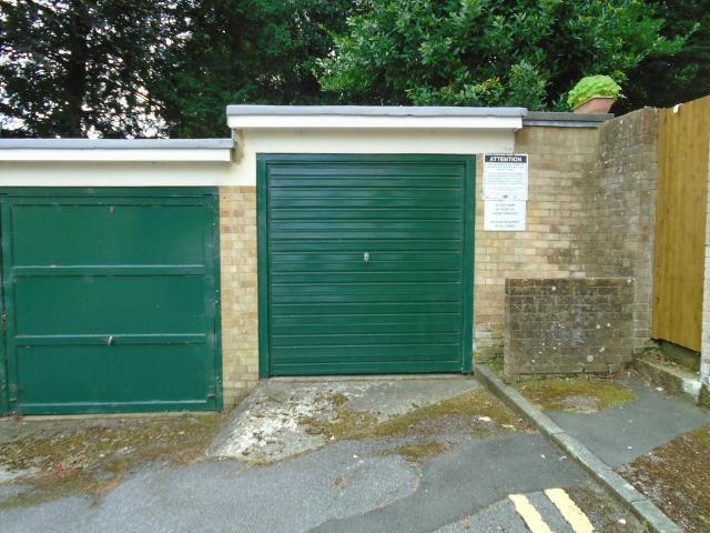 Terraced house to rent