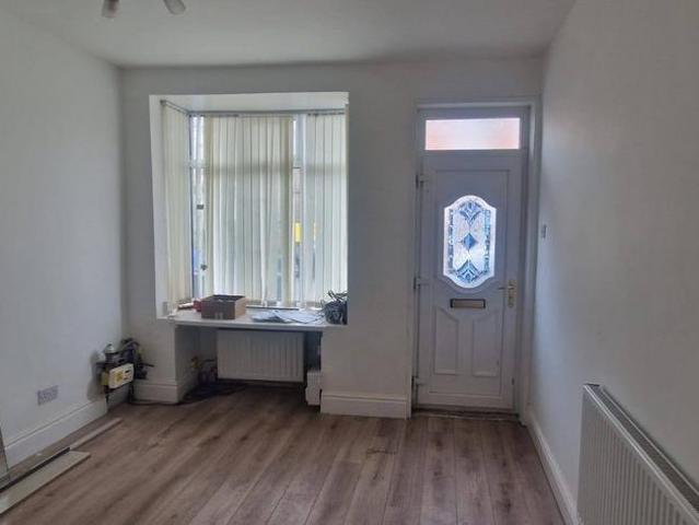 Terraced house to rent
