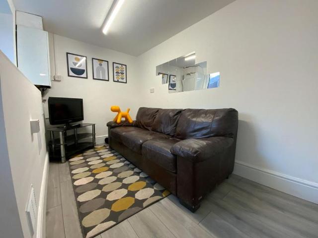 Terraced house to rent
