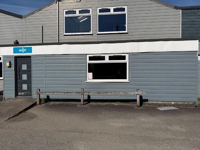 Terraced house for sale