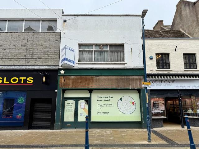 Terraced house for sale
