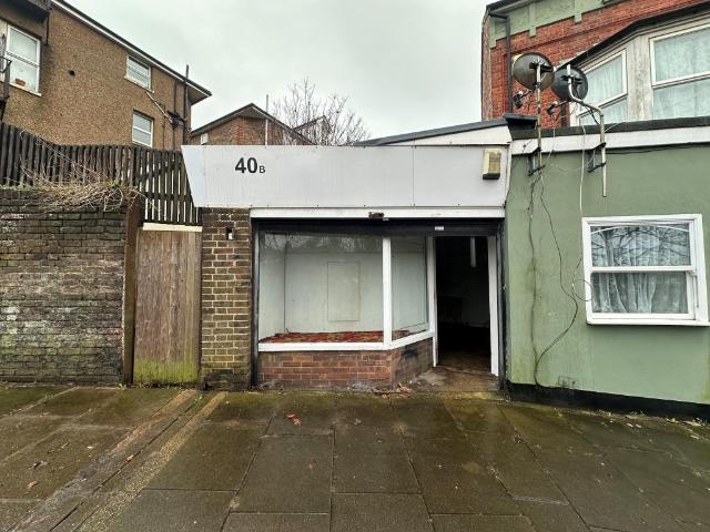 Terraced house for sale