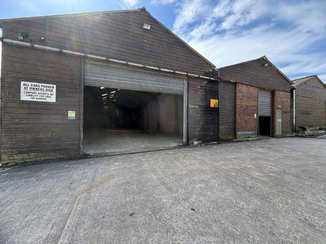 Terraced house for sale