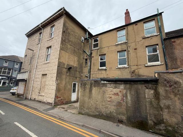 Terraced house for sale