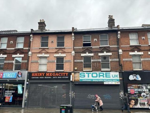 Terraced House For Sale In Wood Green