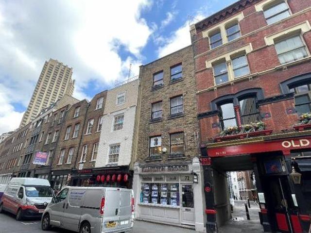 Terraced House For Sale In London