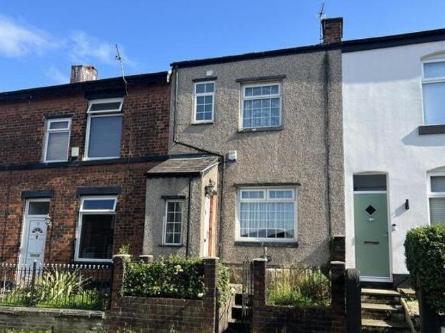 Terraced House For Sale In Radcliffe, Manchester