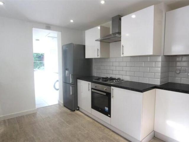 Terraced house for rent in Catford Hill, London, SE6